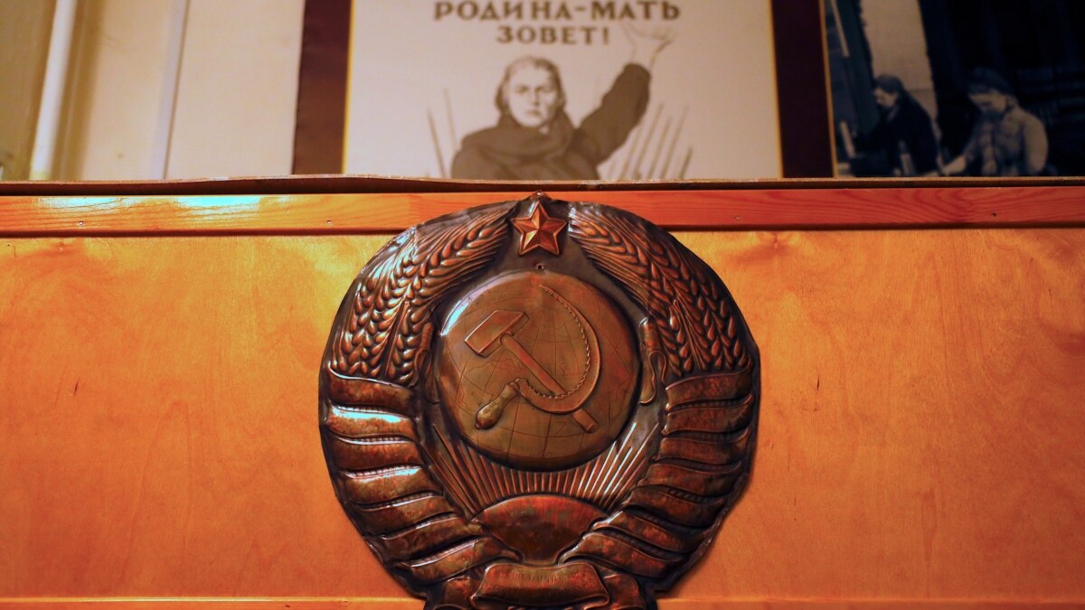 Russian Nostalgia for Soviet Union Reaches 13-Year High