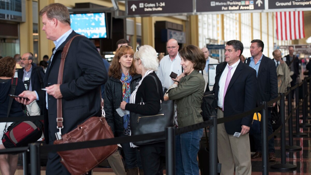 Flying This Summer Means Longer Security Lines