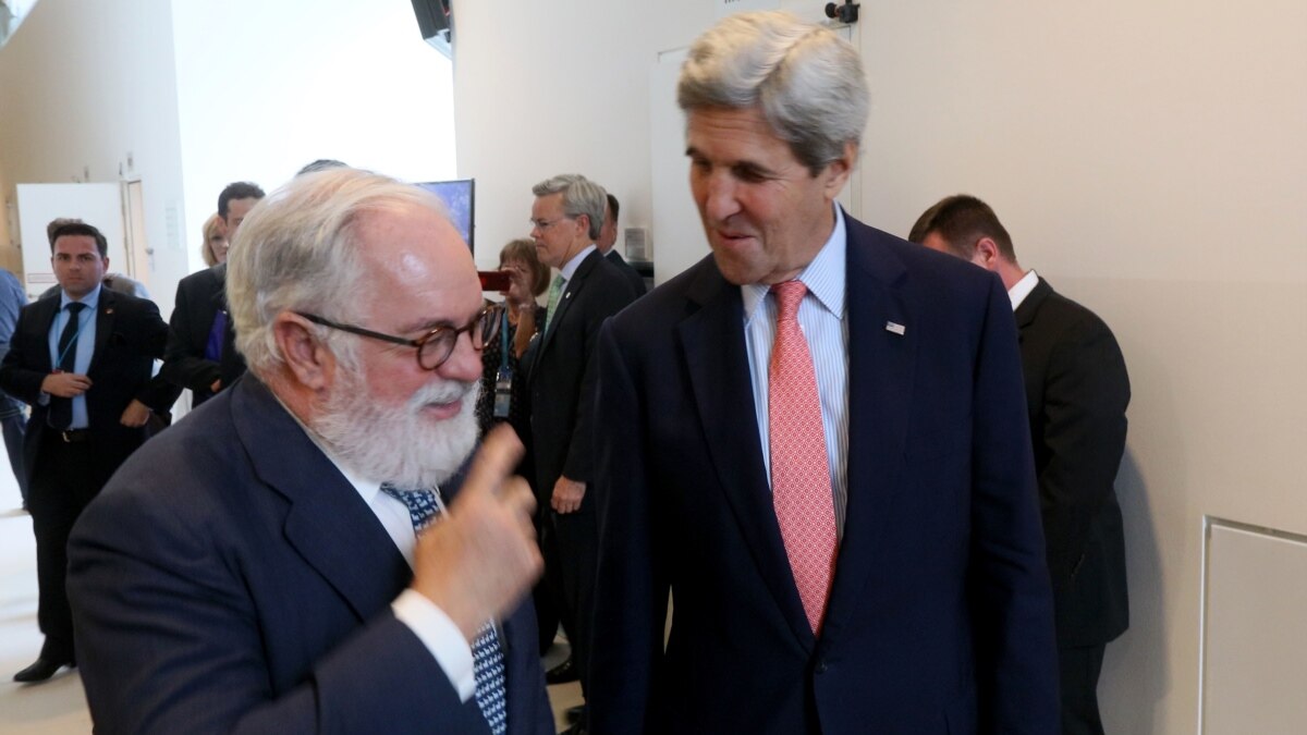 In Vienna, Kerry Talks Dangers of Climate Change