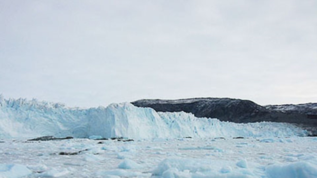 Ekspertët paralajmërojnë për rreziqet që paraqet një ajsberg i ...