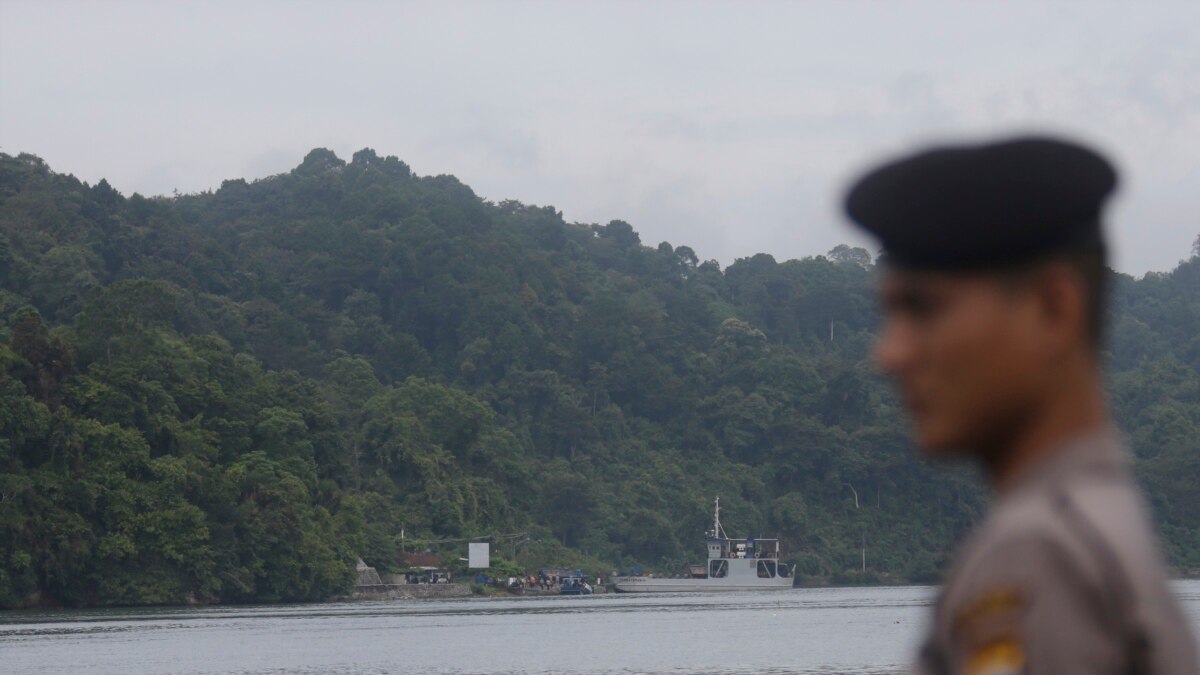 Indonesian Court Delays Hearing of Australian Death Row Convicts