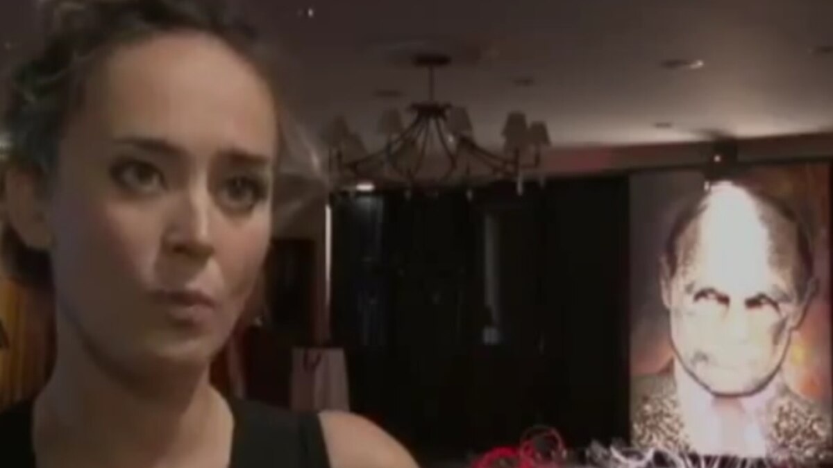 Ukrainian Artist Portrays Putin with Bullets