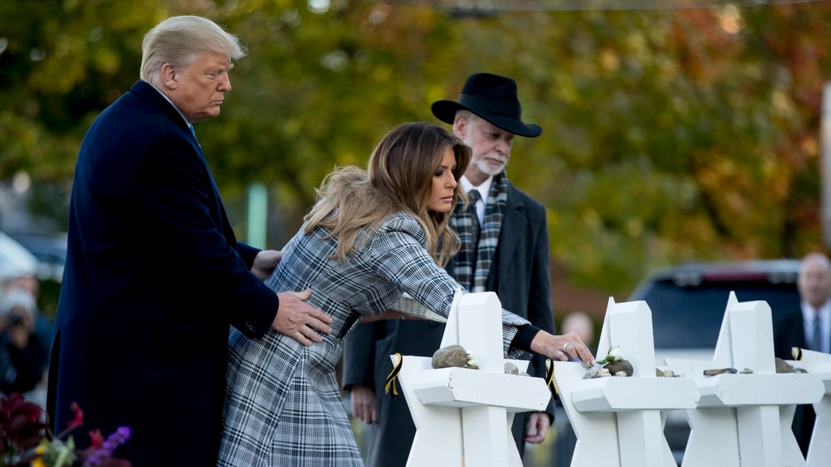 Trump Visits Site of Massacre of 11 Jewish Worshippers