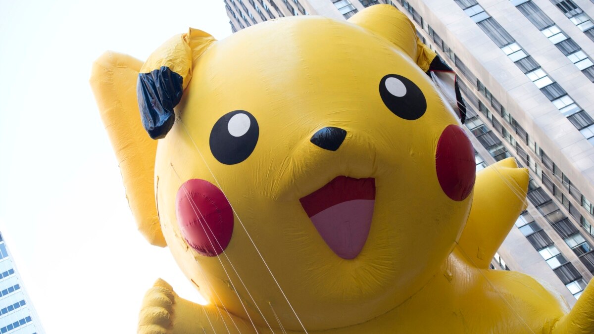 Pokemon GO Craze Sweeps US