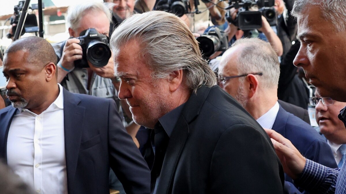 Steve Bannon optužen za pranje novca i zavjeru