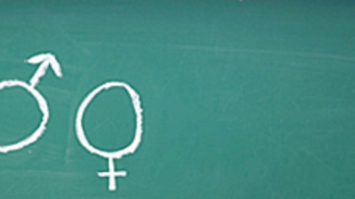Safe Sex Classes Help Pre Teens Avoid Risky Behavior