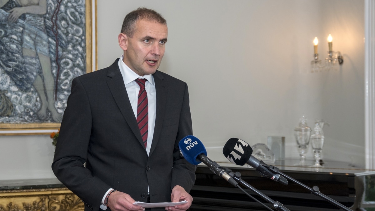 Iceland's President Asks Leftist Opposition Leader to Form New Government