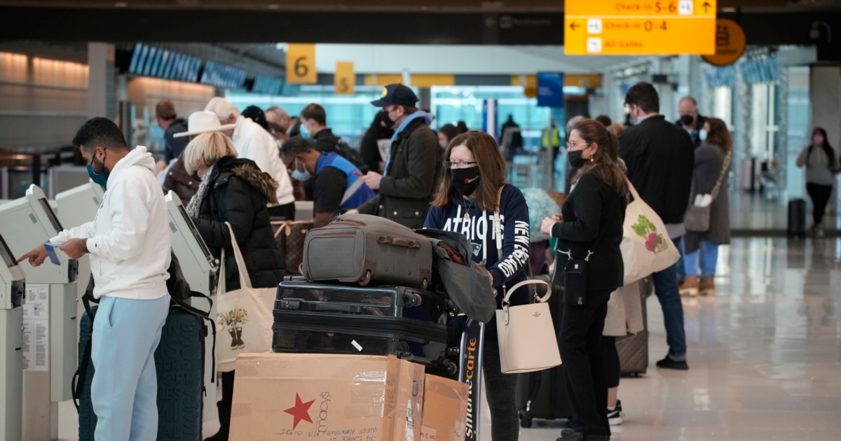 အမေရိကန် ခရစ္စမတ် အားလပ်ရက် ခရီးသွားသူ စံချိန်တင်နိုင်