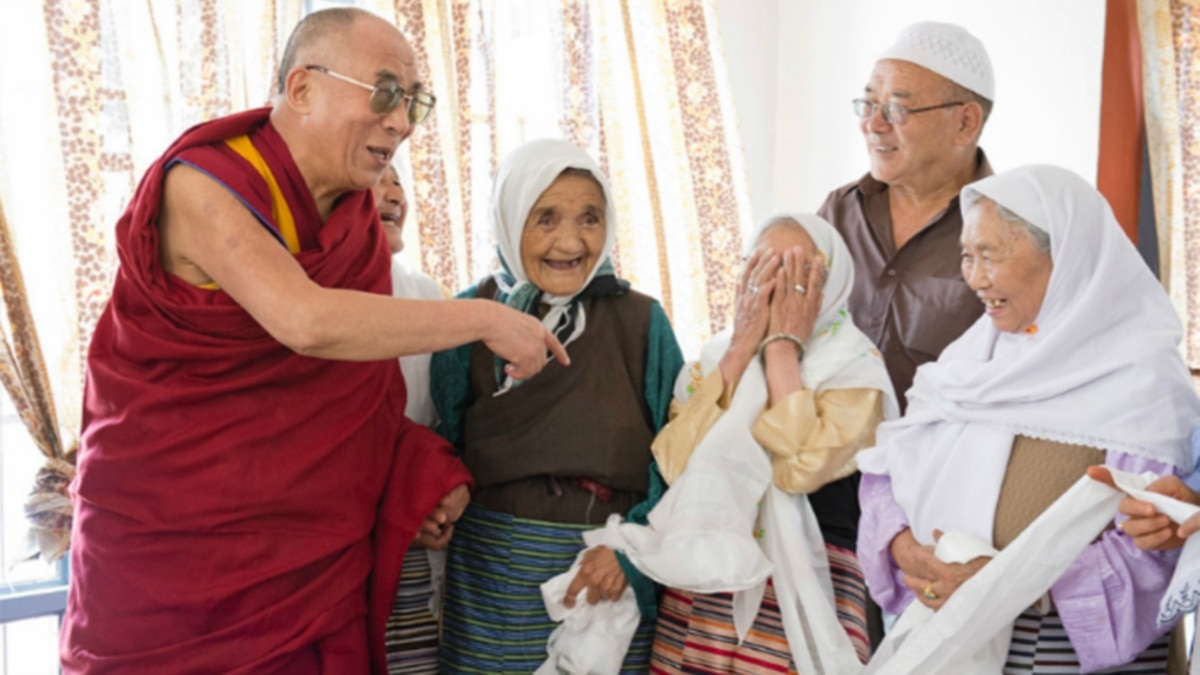 Tibetan Muslims: Past and Present