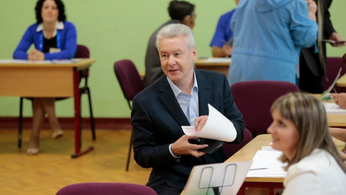 Incumbent Leads Race for Moscow Mayor