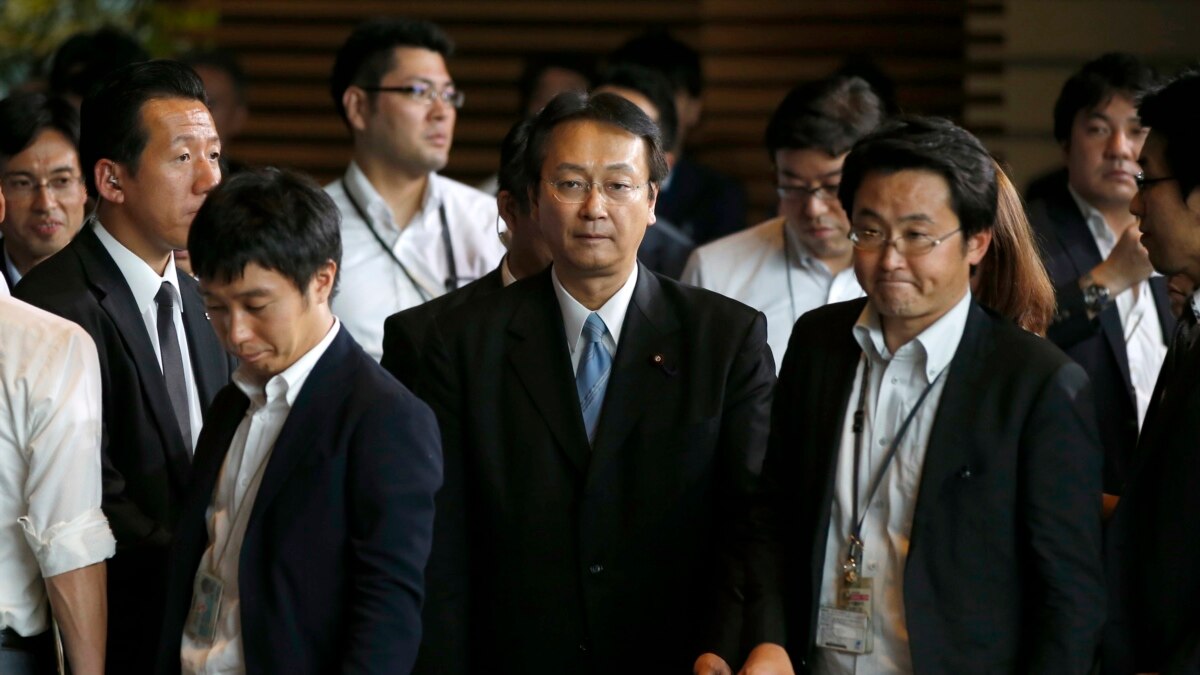 New Japanese Cabinet Includes 5 Women