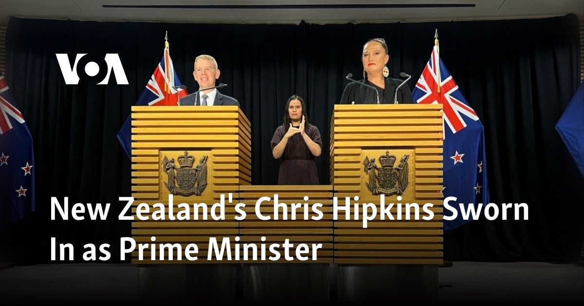 New Zealand's Chris Hipkins Sworn In as Prime Minister