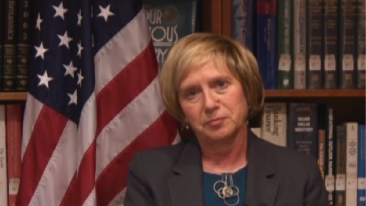 Amb. Marcie Ries dhe Joseph Lake përshëndesin me rastin e 100 vjetorit