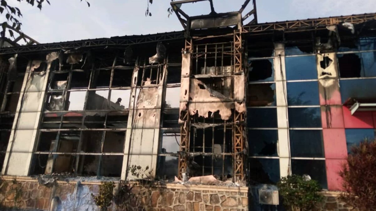 Rwanda: Uruganda Iyaga Plus Rukora Amarangi Rwahiye Rurakongoka