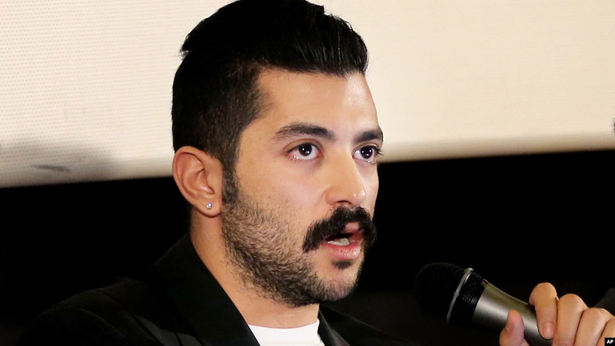 Lebanese Rock Singer Urges Men to Champion Women's Rights in Middle East