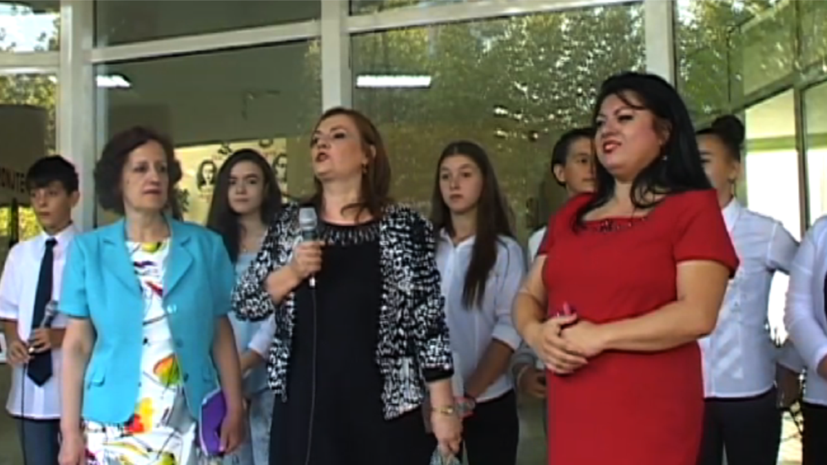 Tiranë: Dita e parë e shkollës për 27 mijë fëmijë