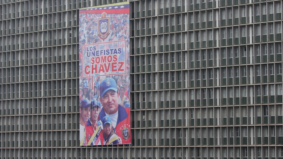 Chavez Spirit Lives On in Venezuelan Election Campaign