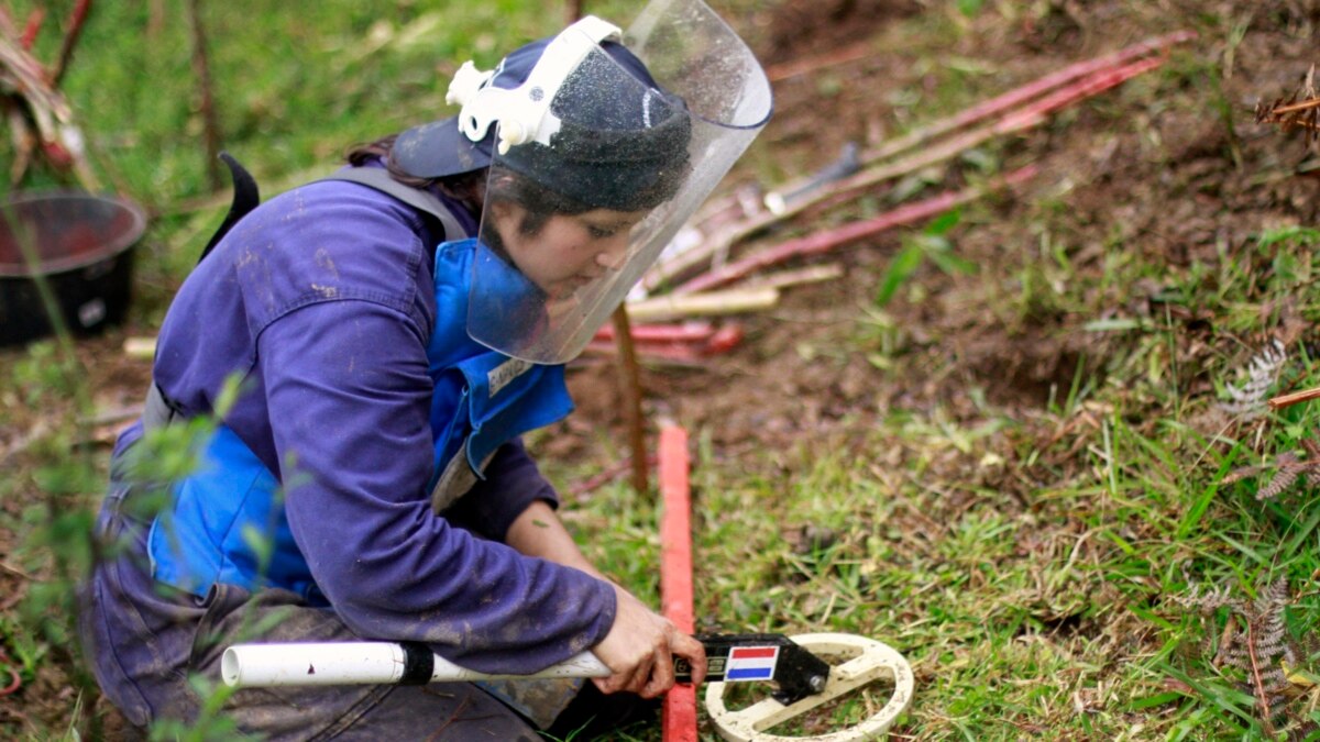 Kerry on the Global Demining Initiative for Colombia