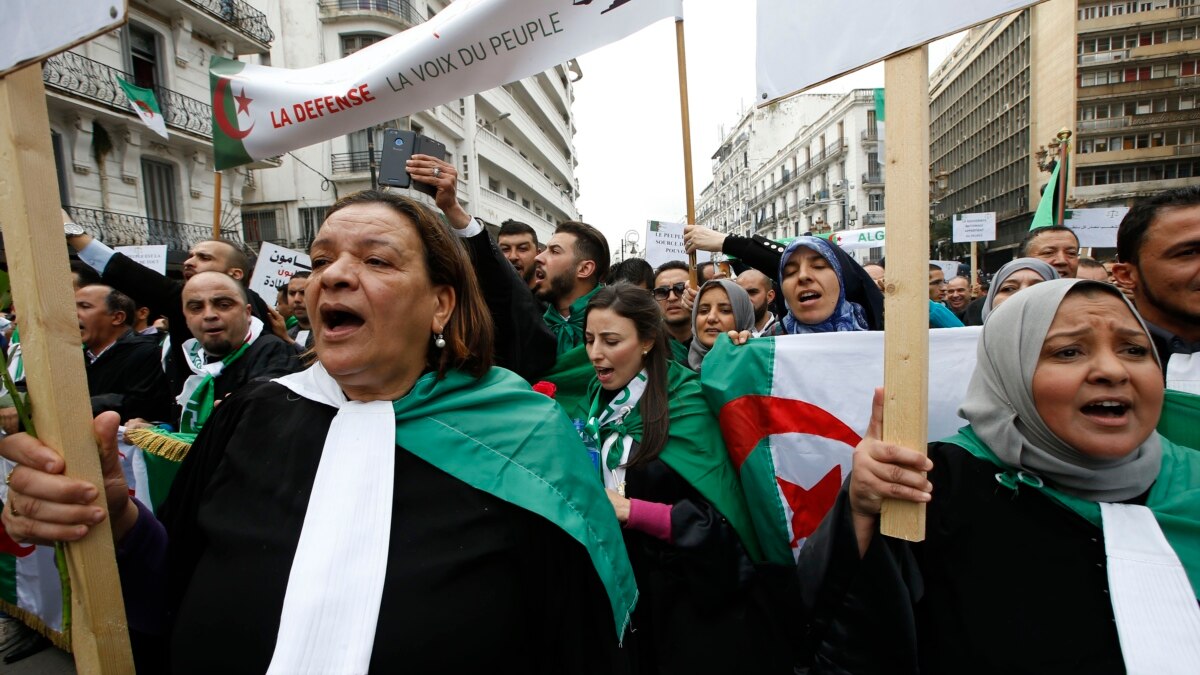 Algeria Army in Spotlight as North African Nation Faces Popular Uprising