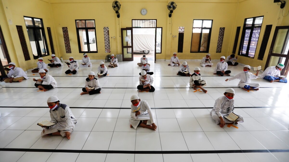 Kementerian Agama Minta Pesantren Jangan Dulu Mulai Proses Belajar Mengajar