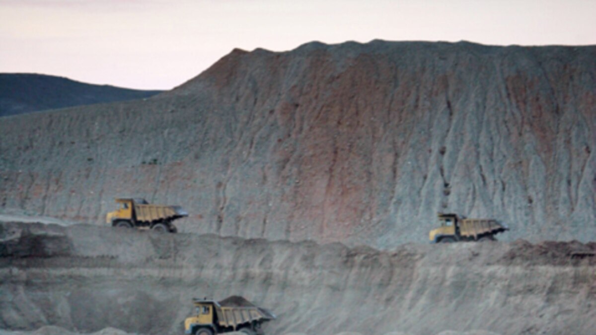 Tharisa Begins $391 Million Zimbabwe Platinum Mine Development