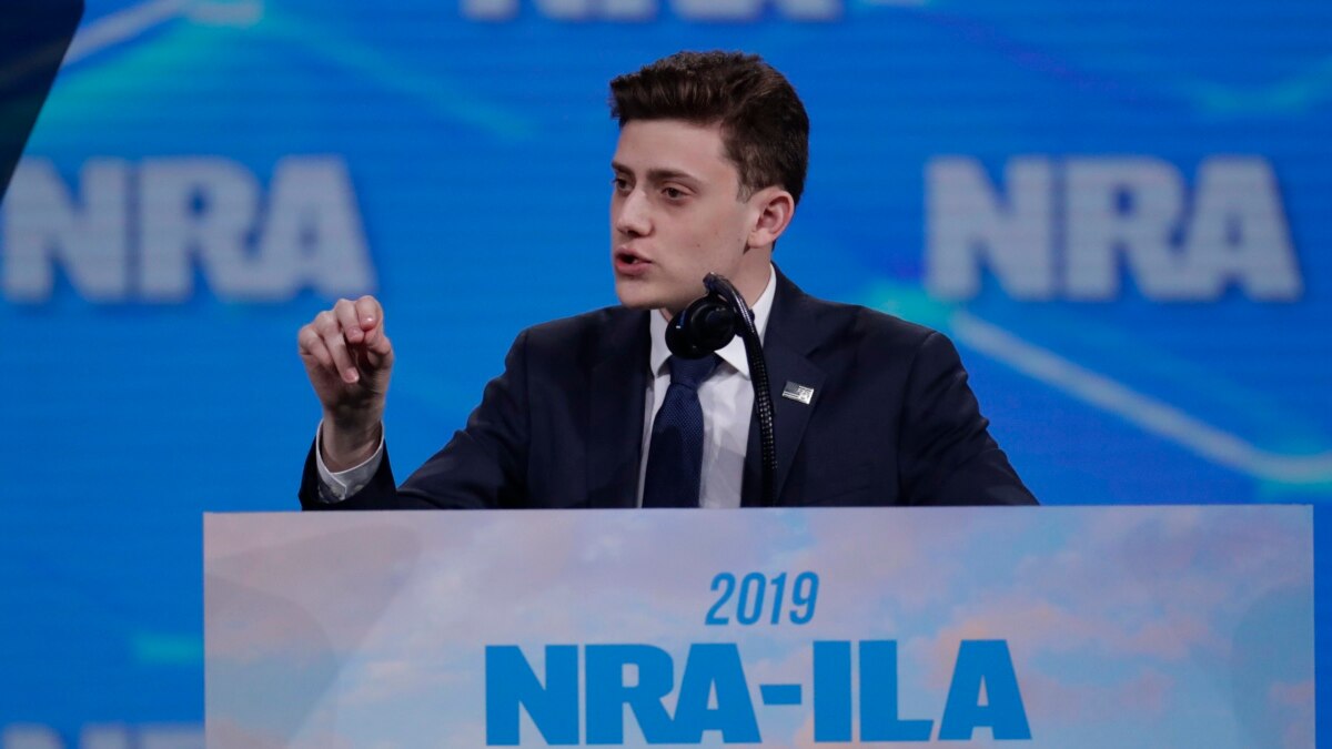 Harvard Rescinds School Shooting Survivor's Admission Over Racist Texts