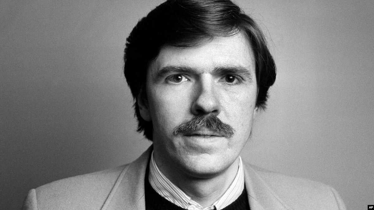 Investigative Journalist Robert Parry Dies at 68