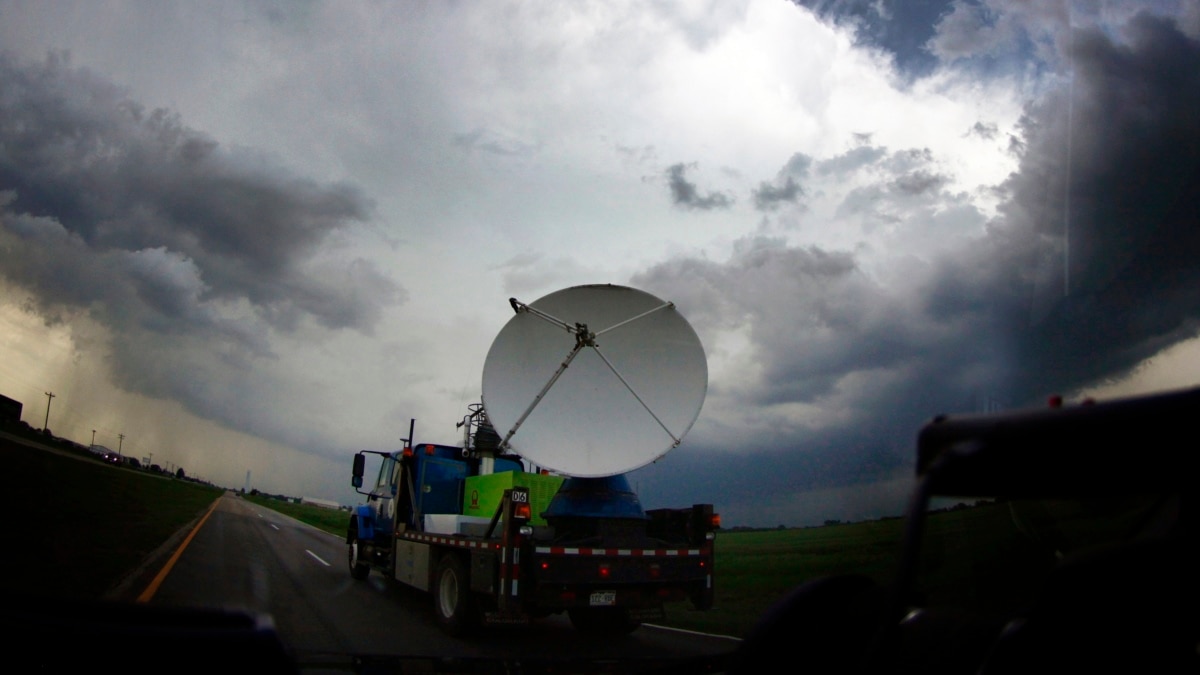 NOAA Bets Forecasting Success on Supercomputers