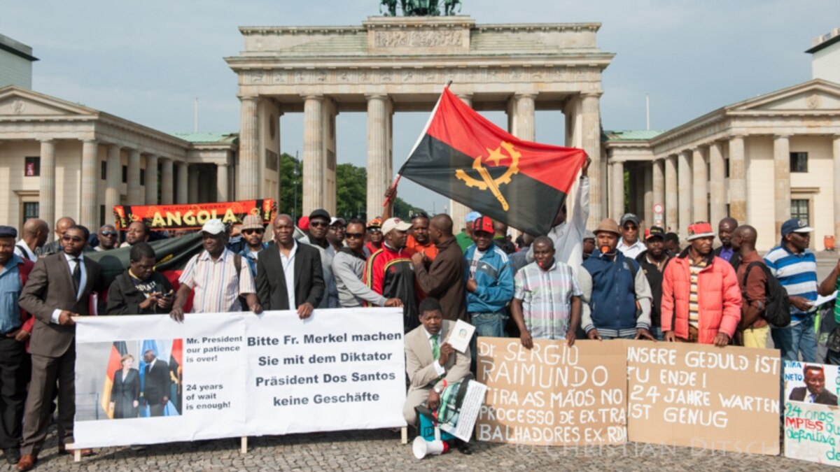 Antigos trabalhadores da ex-RDA apelam à primeira dama de Angola