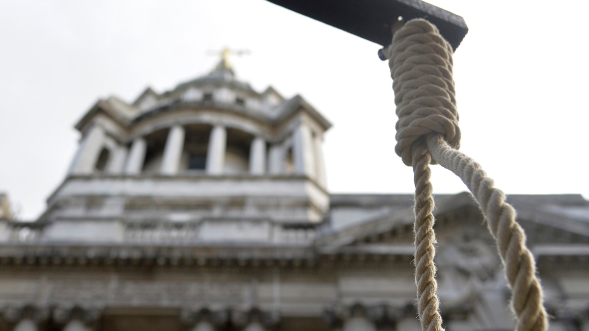 Amnesty Slams Algeria's Noose