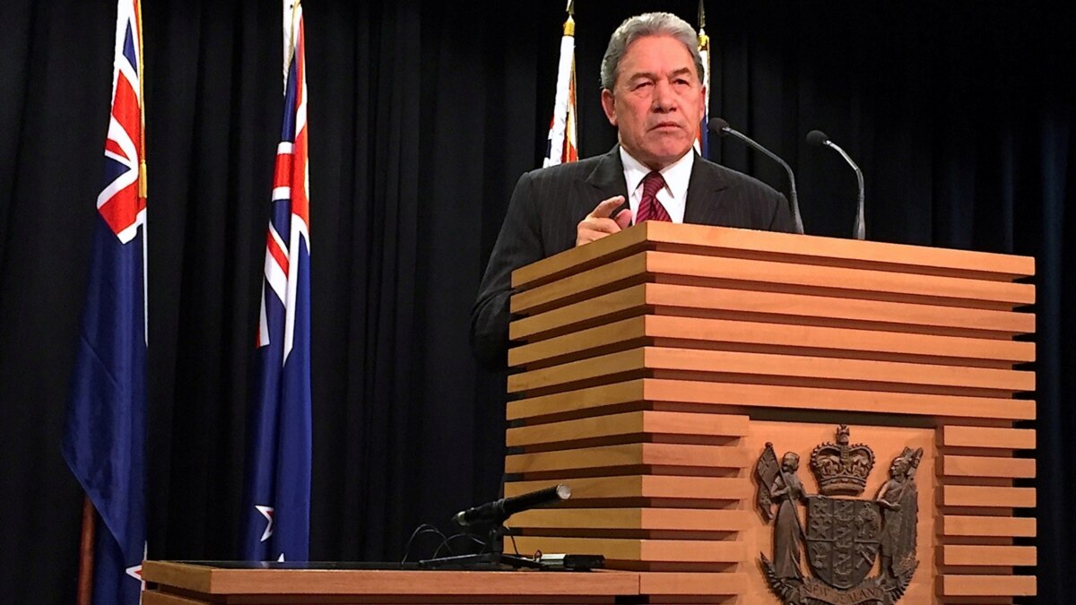 New Zealand Politicians Head into Final Day of Talks to Form Government