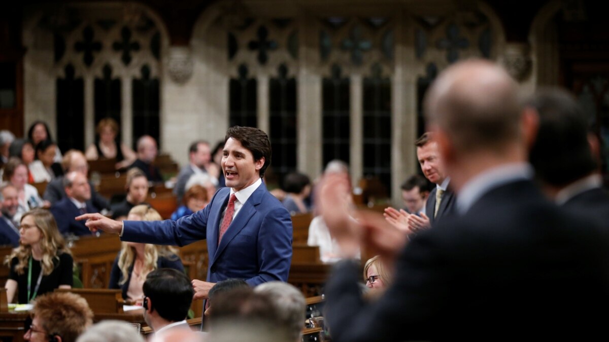 Face à Trump, Justin Trudeau revêt la cape de "Capitaine Canada"