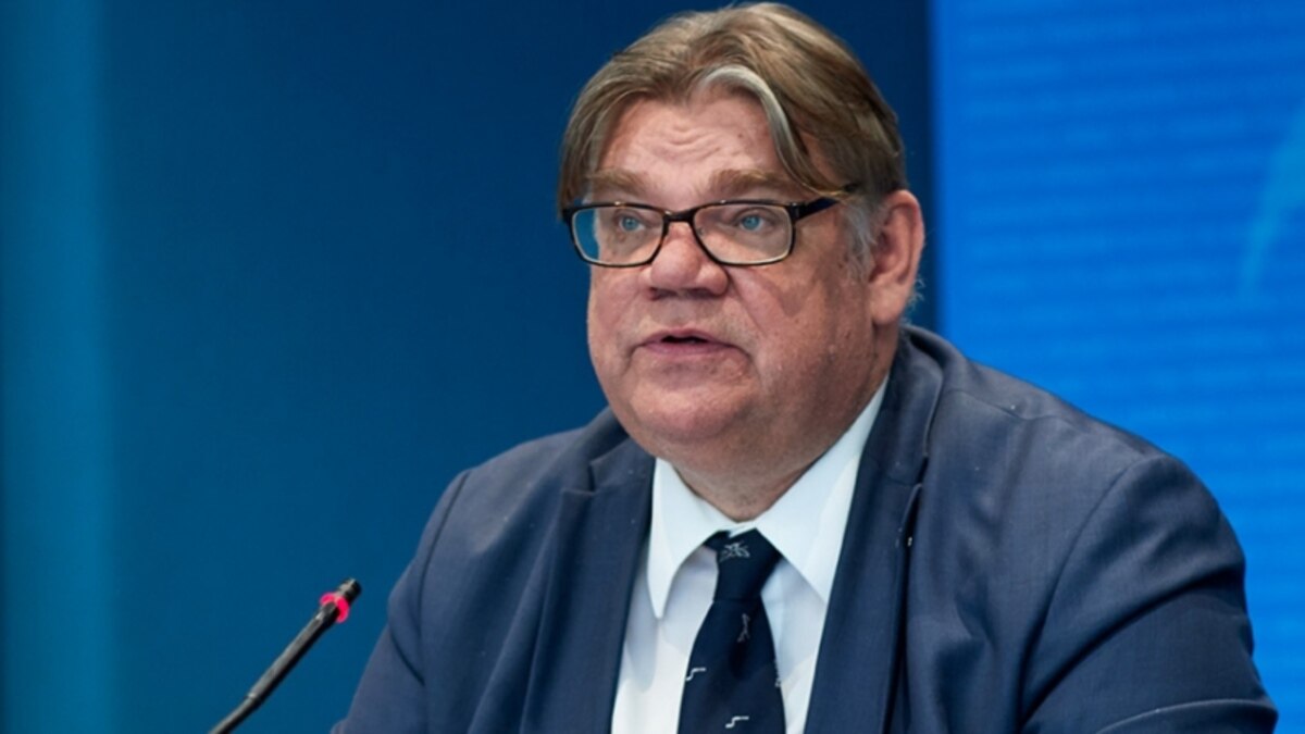 Timo Soini: Son illər Avropada KİV-lər tez-tez hücumlara məruz qalır