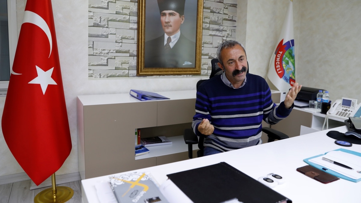 Turkey's Sole Communist Mayor Promises Small Steps to Socialism