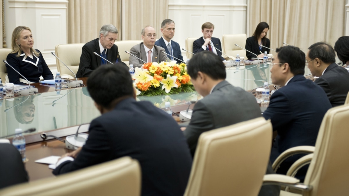 ASEAN Talks Focus on S. China Sea Disputes