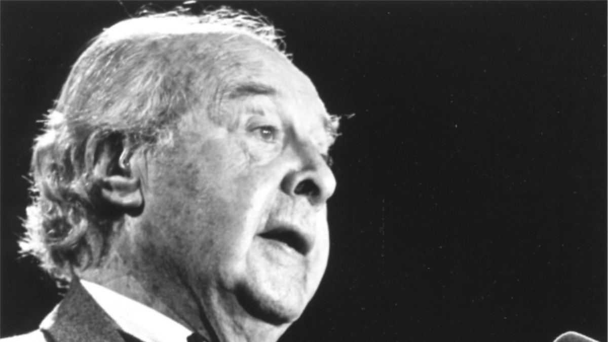 John Houseman (1942 – 1943)