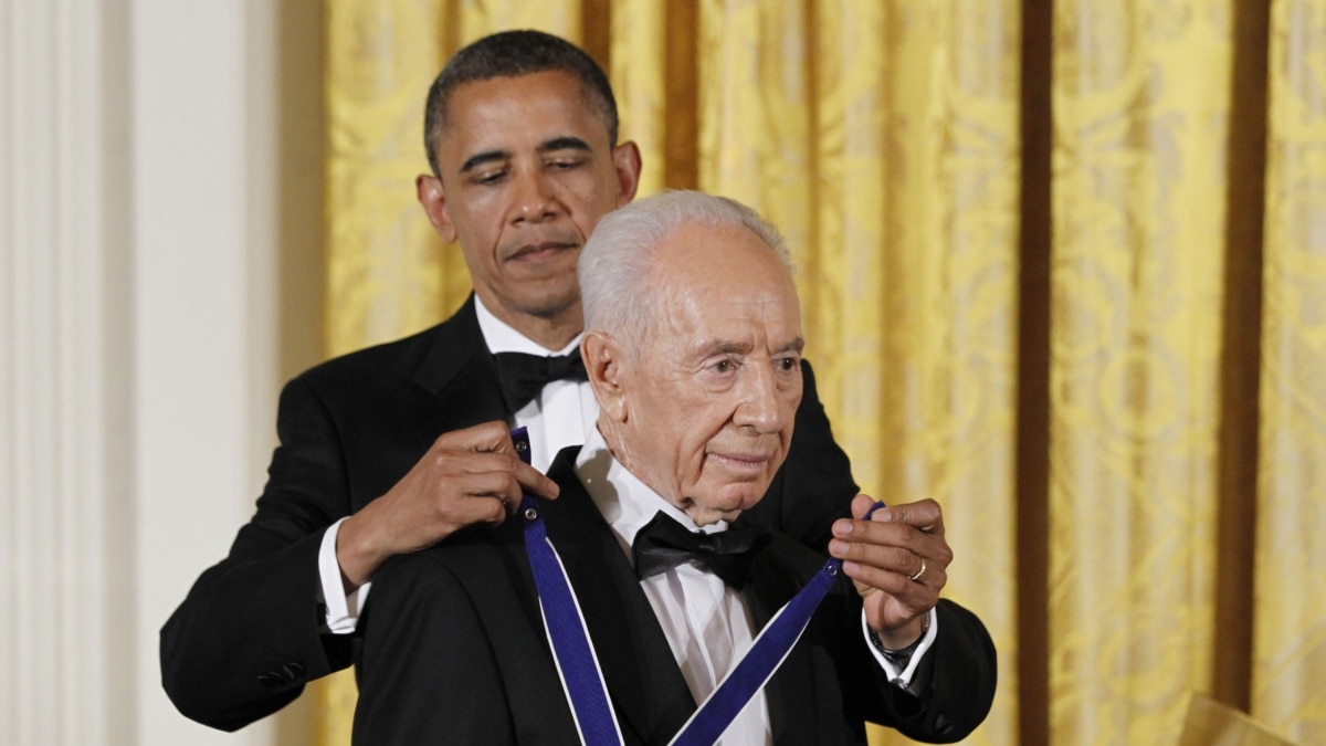 Obama Awards Peres Medal of Freedom