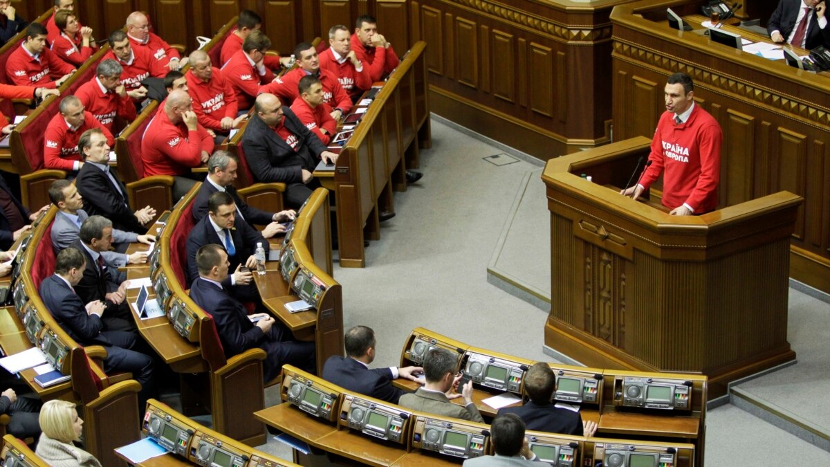 Ukraine Parliament Deadlock on Tymoshenko Clouds EU Signing