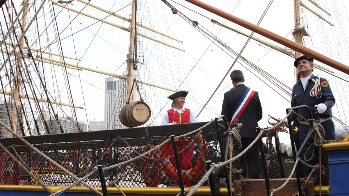 'Freedom Frigate' Replica Tours US Ports