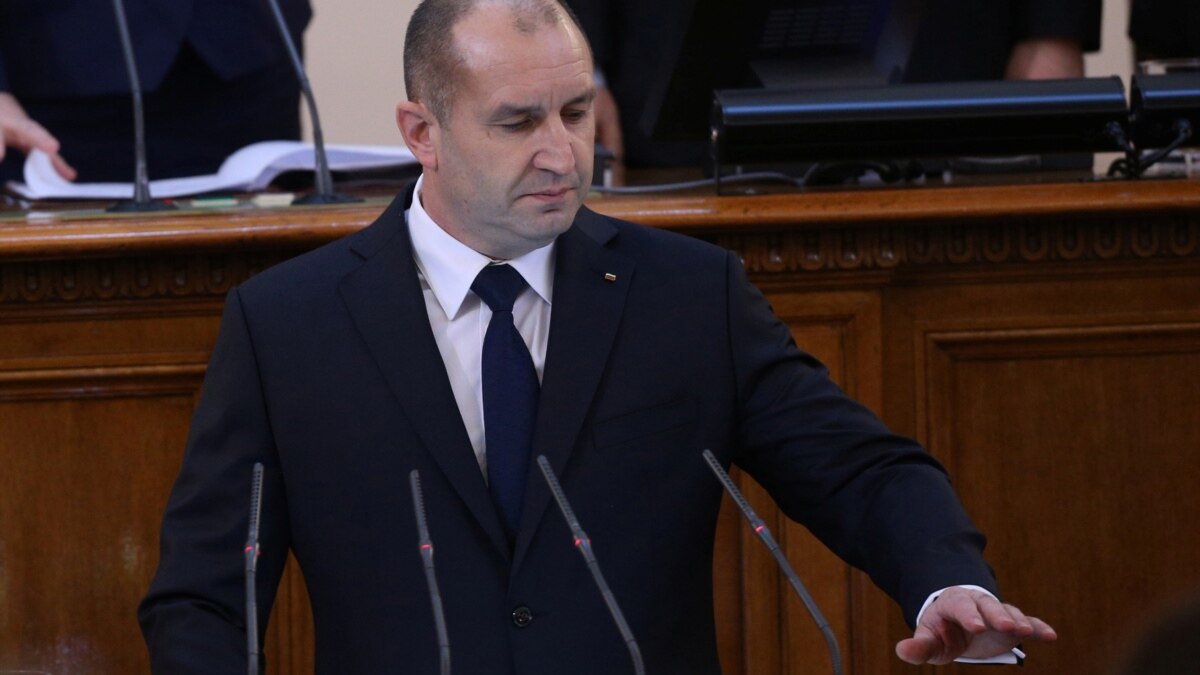 New Bulgarian President Takes Oath of Office