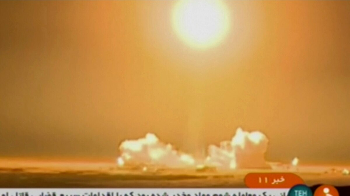 Iranian Rocket Blows Up on Launch Pad