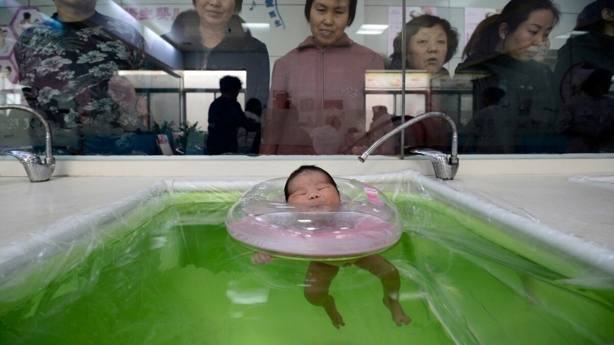In China, Mixed Reaction to Two-child Policy Shift
