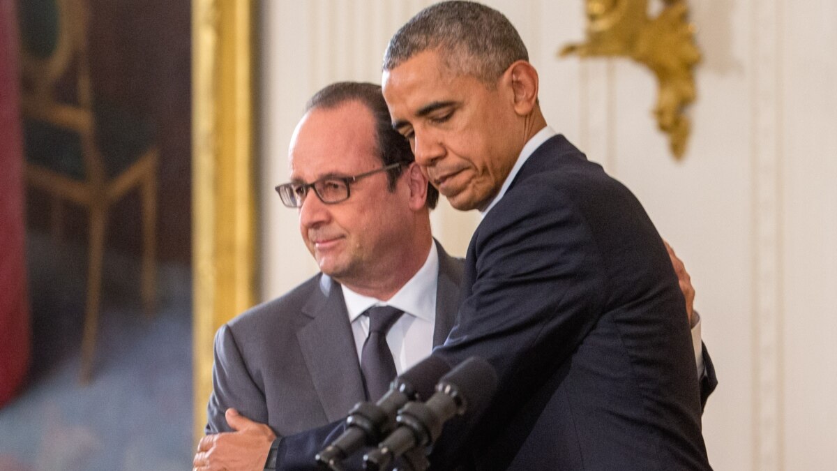 Obama Directs Security Team to 'Intensify' Anti-IS Efforts