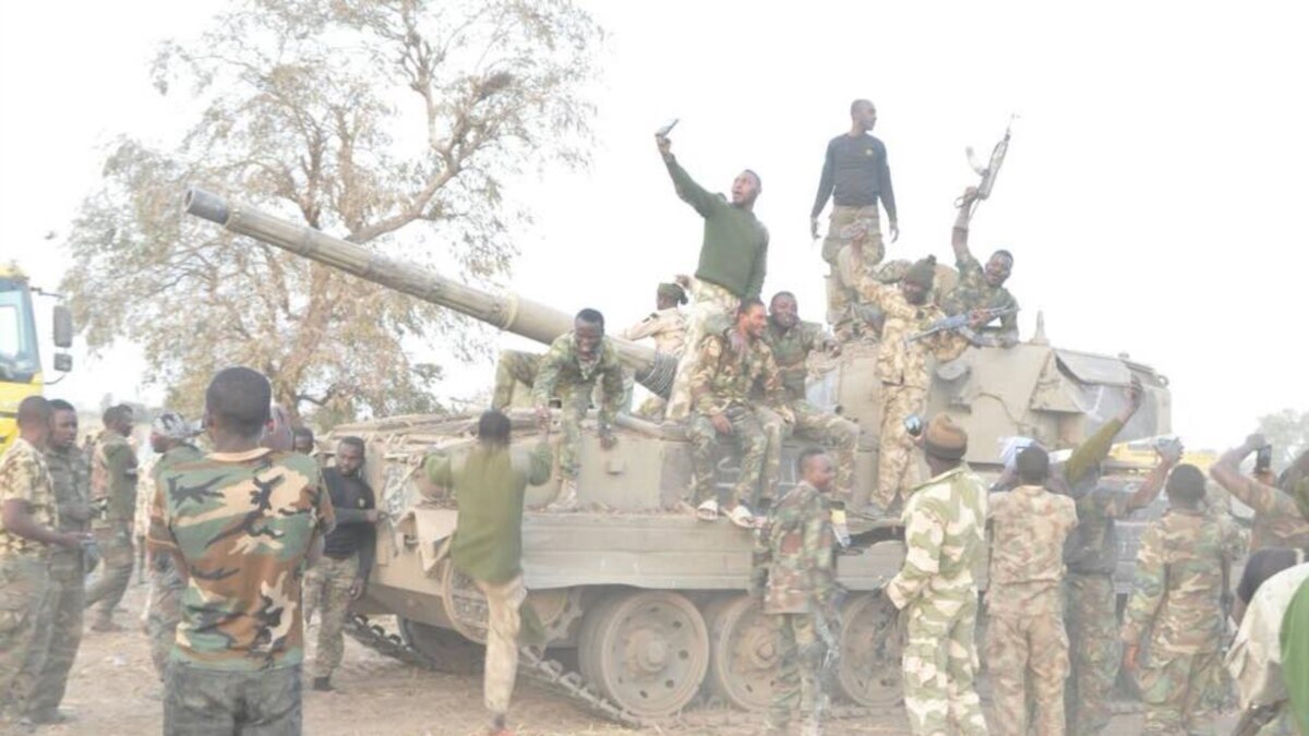 Sojojin Najeriya na Rundunar Operation Lafiya Dole Dake Gudanar da Wani ...