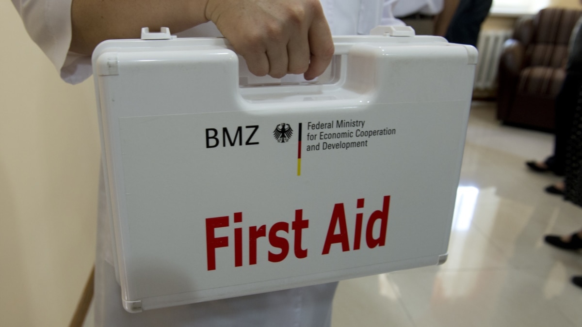 Learning First Aid: What to Do Until Medical Help Arrives