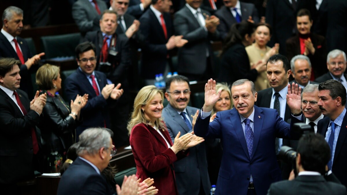 Turkey's Government Tries to Expand Intelligence Agency Powers