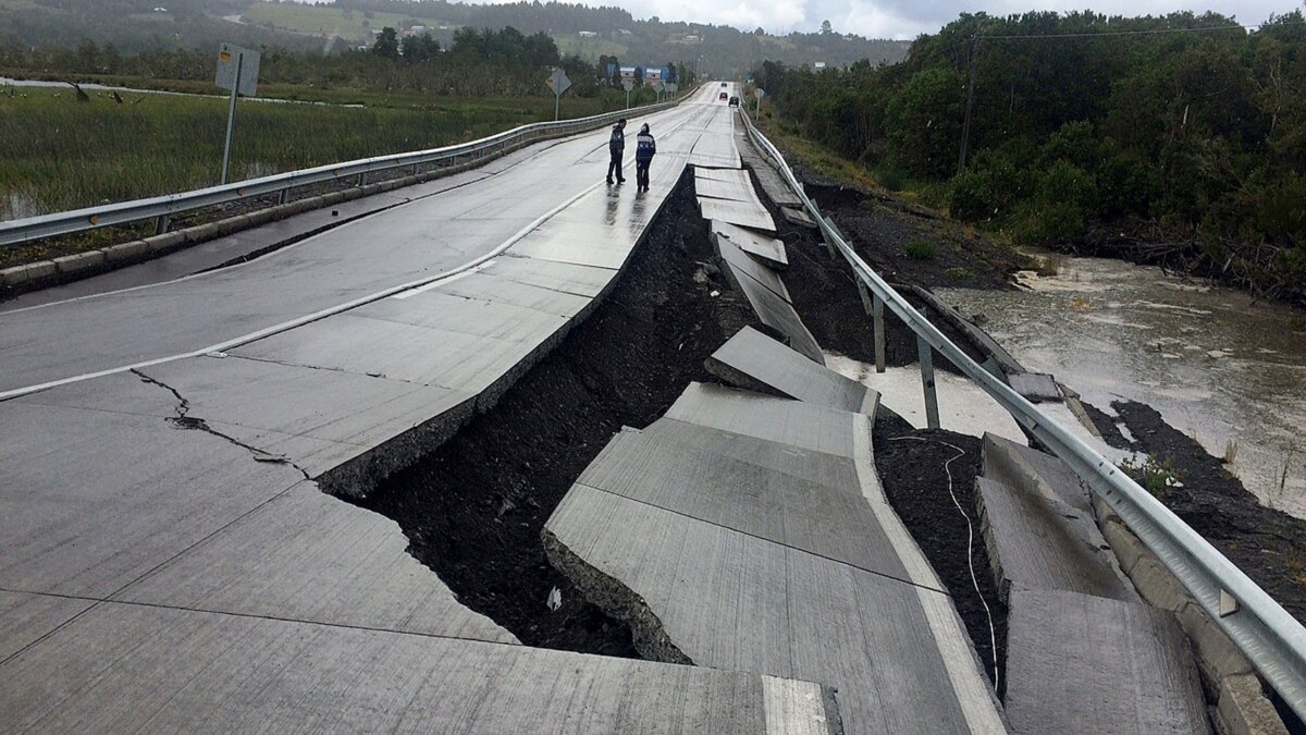 Officials Lift Tsunami Warnings After Powerful Quake Off Chilean Coast