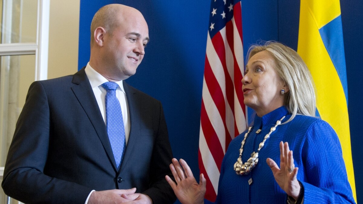 Clinton: Russia Needs to Back Syrian Transition to Remove Assad