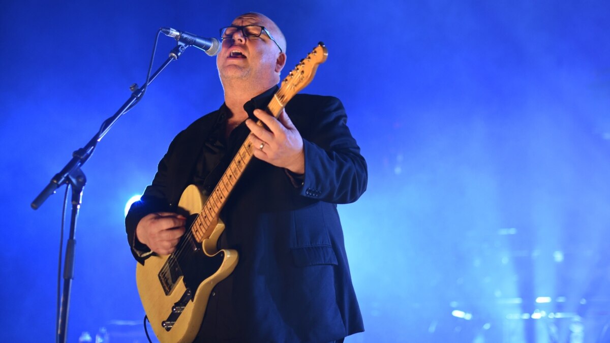 Pixies Frontman is Troubadour of Alt-rock After 30-year Career