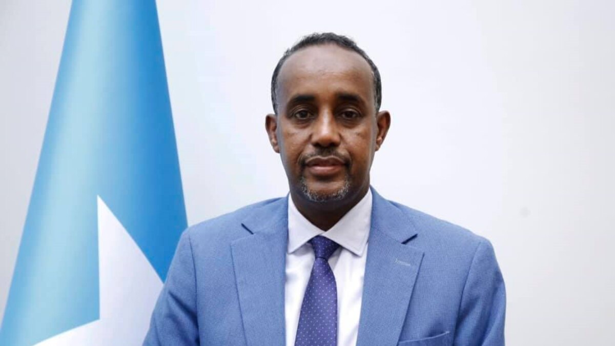 Madaxweyne Farmaajo oo Reysal wasaare cusub magacaabay